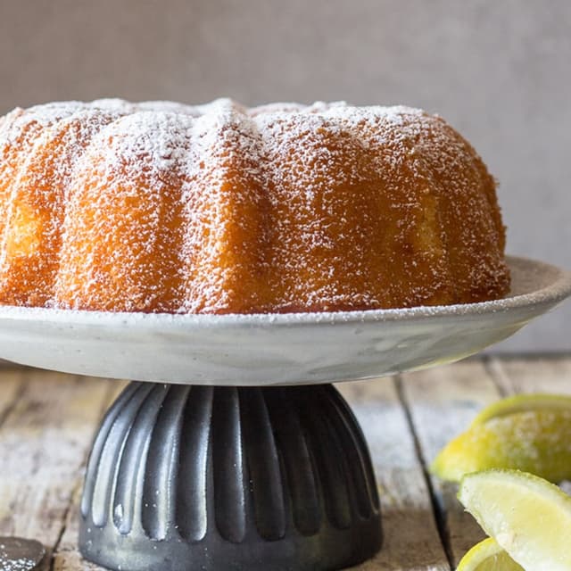 Tablespoon Italian Lemon Cake | Punchfork