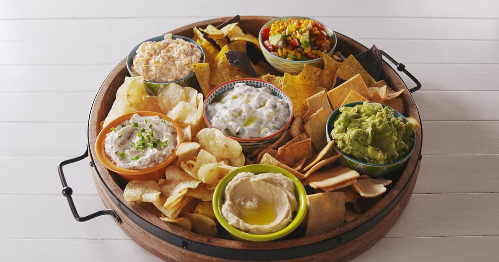 Chip and dip platter store