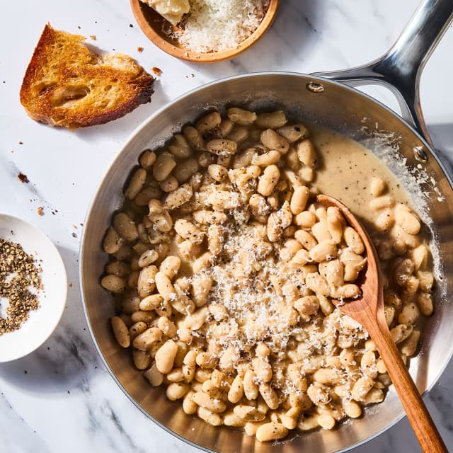 Cacio e Pepe White Beans Skillet | Punchfork