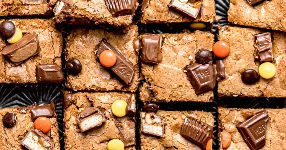 Gooey Candy Bar Blondies | Punchfork