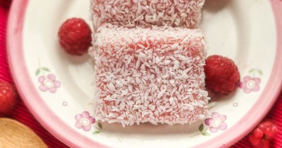Chinese Raspberry Snowflake Cake | Punchfork