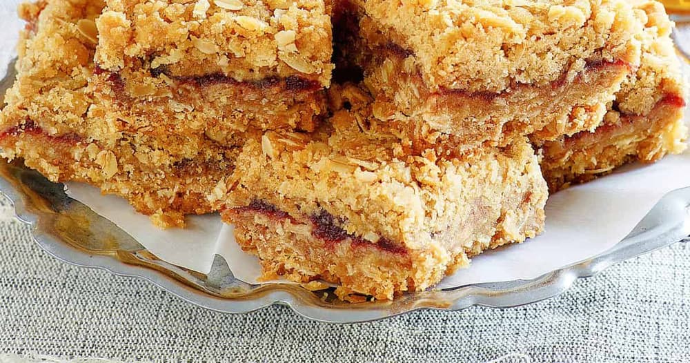 Cranberry Oatmeal Bars | Punchfork