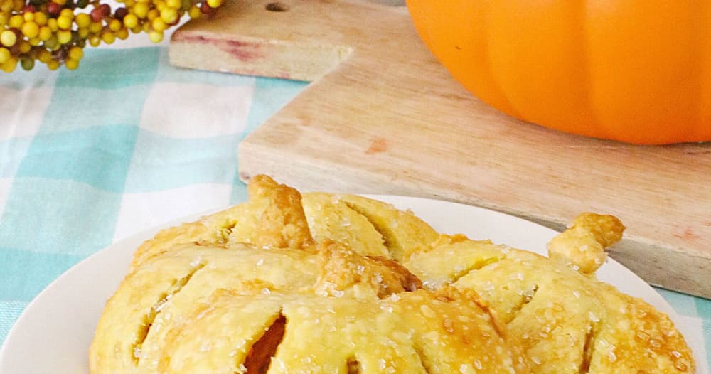 Mini Pumpkin Hand Pies | Punchfork