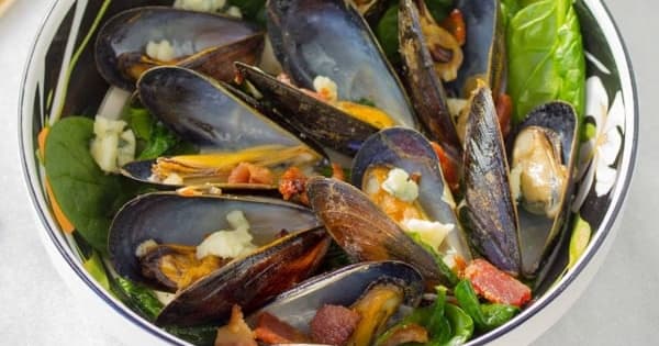 Mussels with Blue Cheese | Punchfork