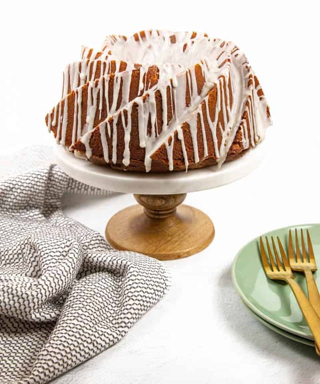 Bourbon Ginger Ale Cake | Punchfork