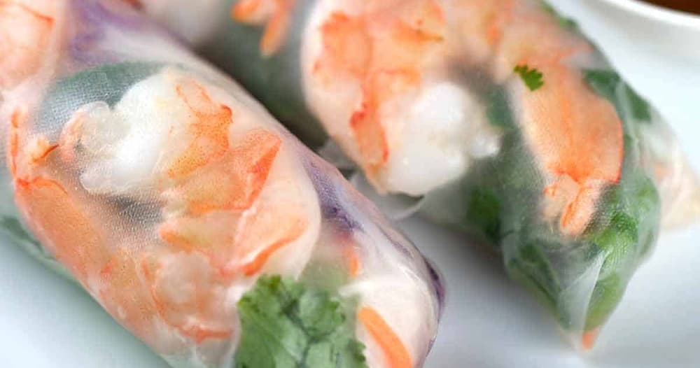 Shrimp Spring Rolls with Peanut Dipping Sauce | Punchfork