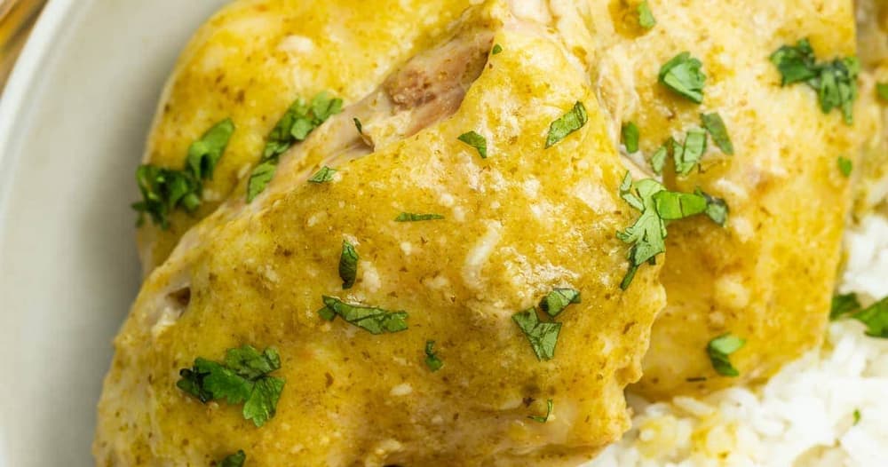 Zacatecas-Style Green Mole Chicken (Pollo en Mole Verde) | Punchfork