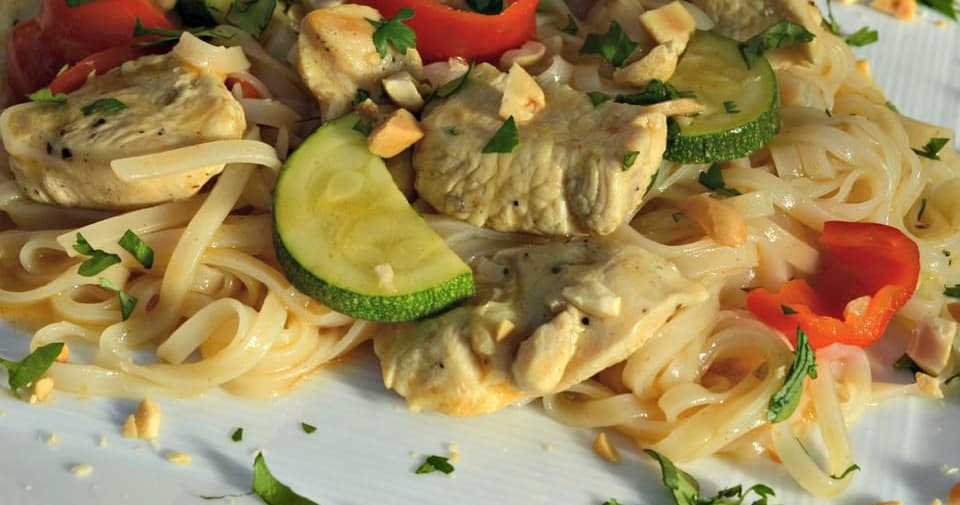 One Pot Thai-Style Rice Noodles | Punchfork