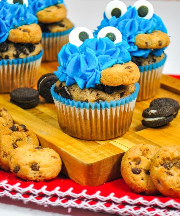 Cookie Monster Cupcakes | Punchfork