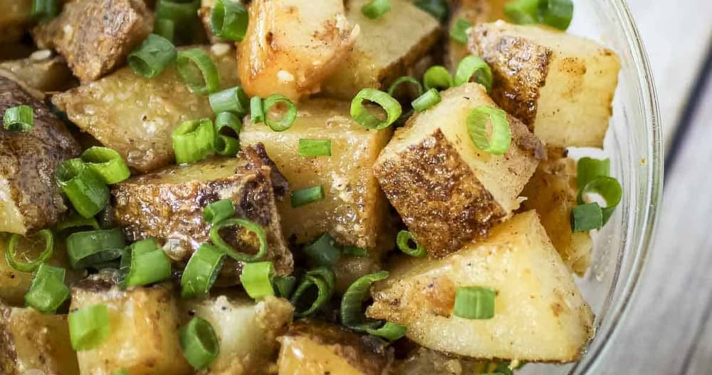 Crispy Roasted Chipotle Potatoes with Garlic | Punchfork