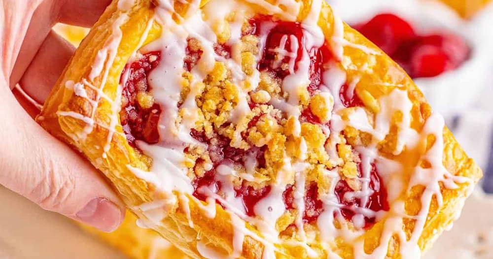 Cherry Crumble Danishes | Punchfork