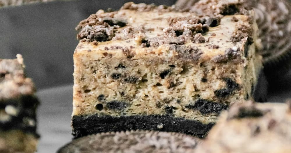 Oreo Cheesecake Bars | Punchfork