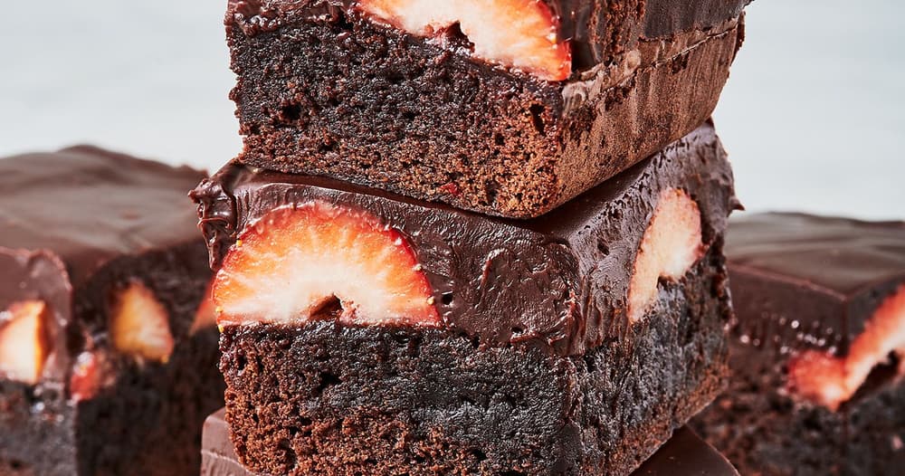 Chocolate-Covered Strawberry Brownies | Punchfork