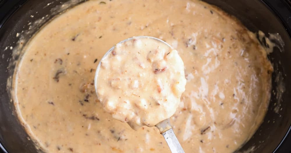 Easy Slow Cooker Clam Chowder | Punchfork