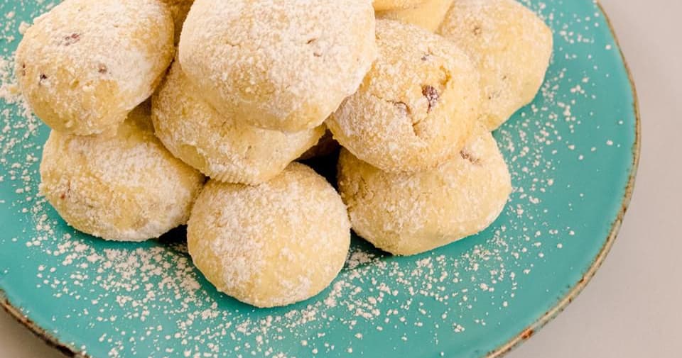 Grandma Minecci's Snowball Cookies | Punchfork
