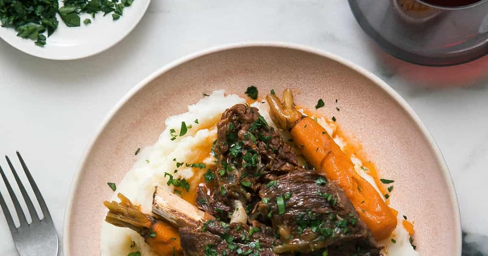 Garlic Braised Short Ribs | Punchfork