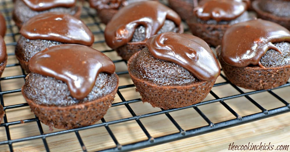 Easy Texas Sheet Cake Bites | Punchfork