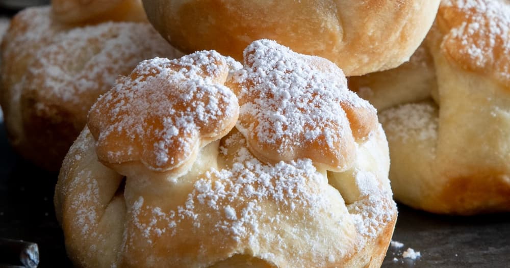 Easy Nutella Puff Pastry Balls | Punchfork