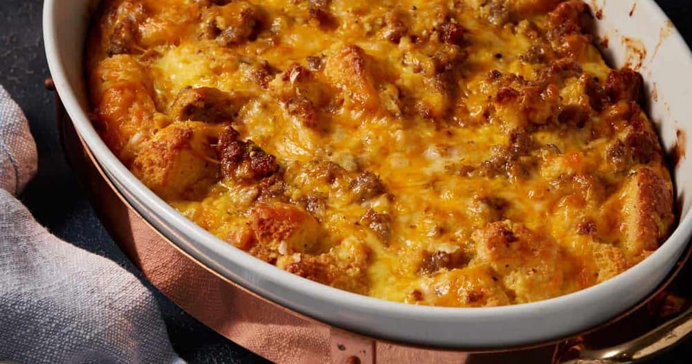 Sausage Quiche with Cornbread | Punchfork