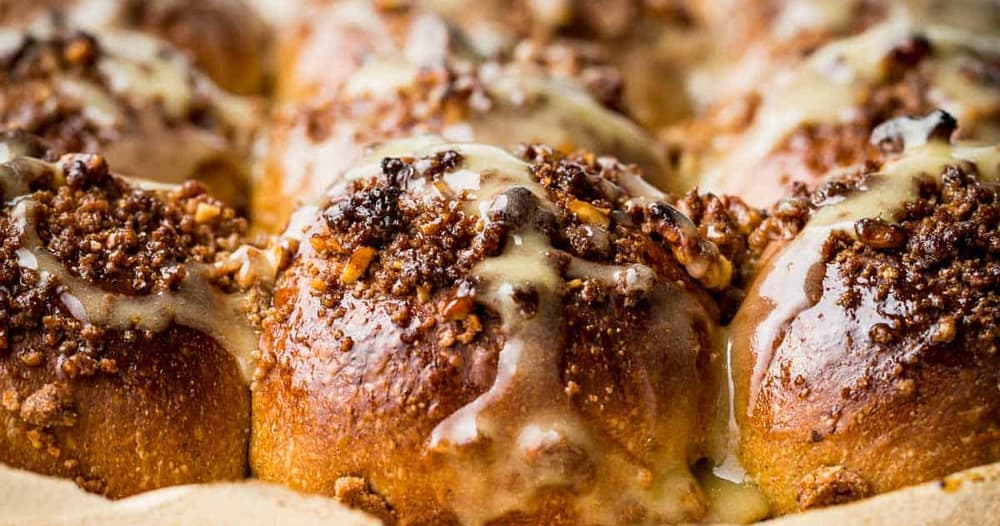 Sweet Buns with Walnut Streusel | Punchfork