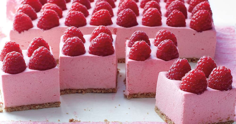 Raspberry Mousse Pie | Punchfork