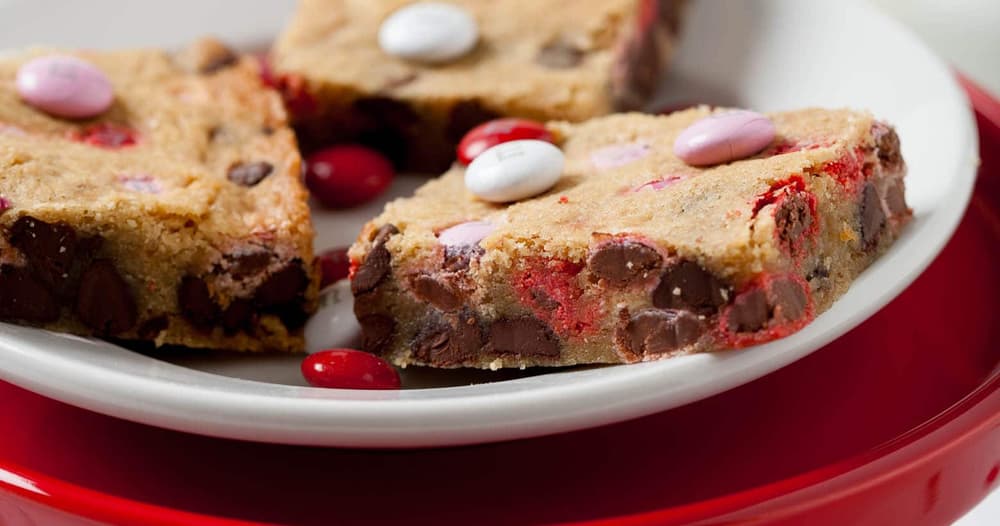 Chewy Blondies (Cookie Bars) | Punchfork