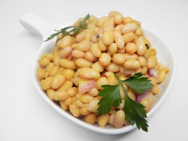 Feves Au Lard Maison (Baked Beans with Maple Syrup) | Punchfork