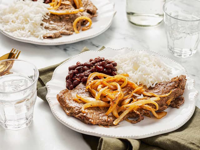 My Mom's 5-Ingredient Puerto Rican Steak Dinner Cooks in Under 15 ...
