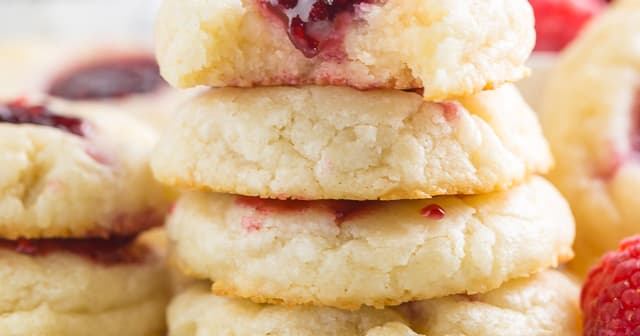 5-Ingredient Raspberry Cheesecake Thumbprint Cookies | Punchfork