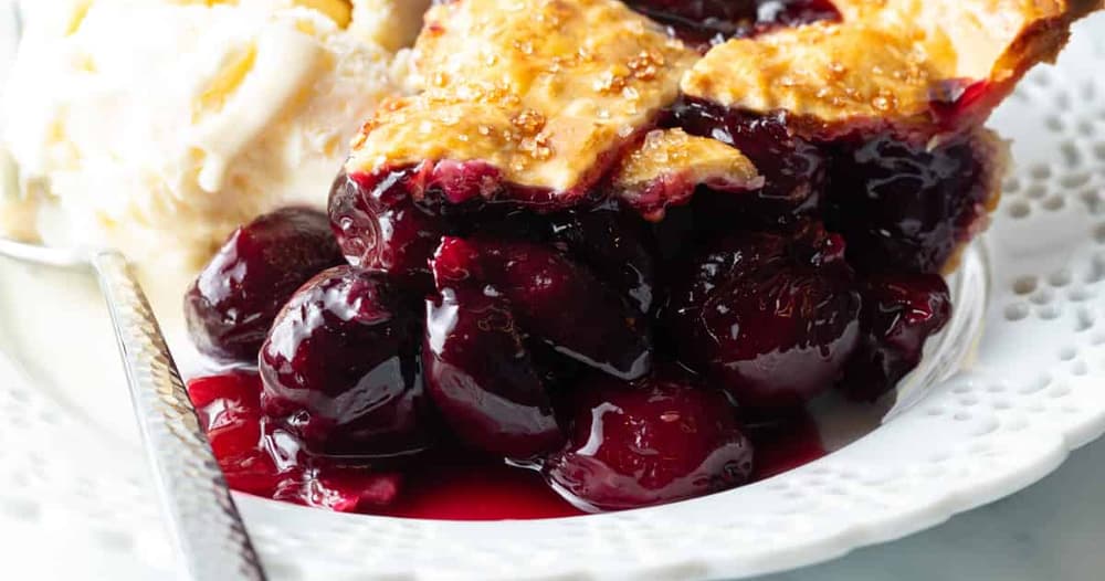 Cherry Pie (Homemade Pie Filling) | Punchfork