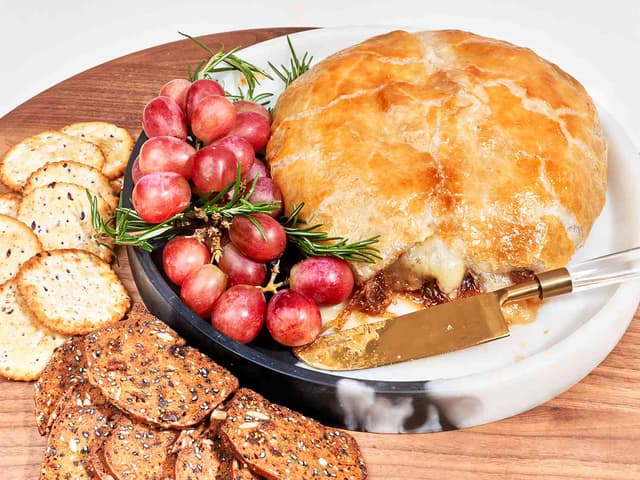 Caramelized Onion and Bacon Baked Brie with Fig Jam | Punchfork