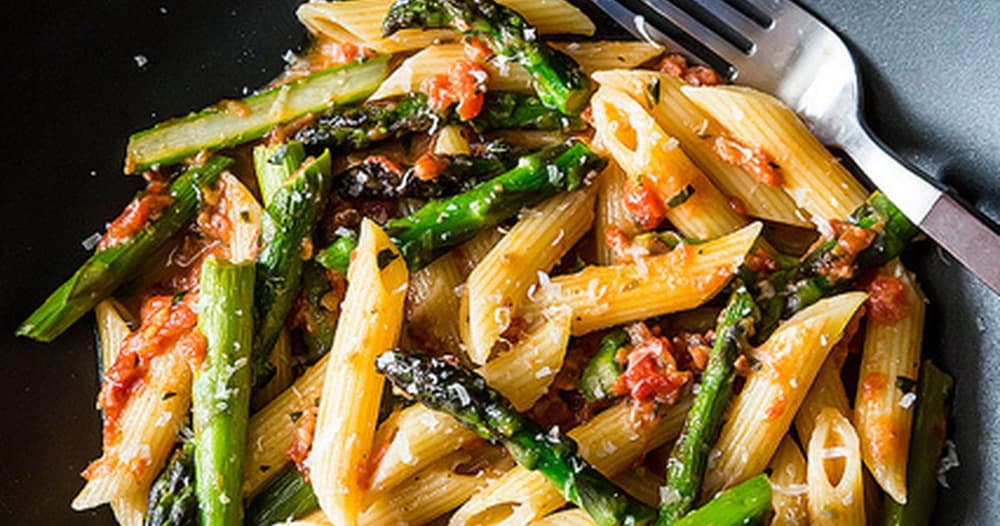 Craig Claiborne's Pasta Con Asparagi | Punchfork