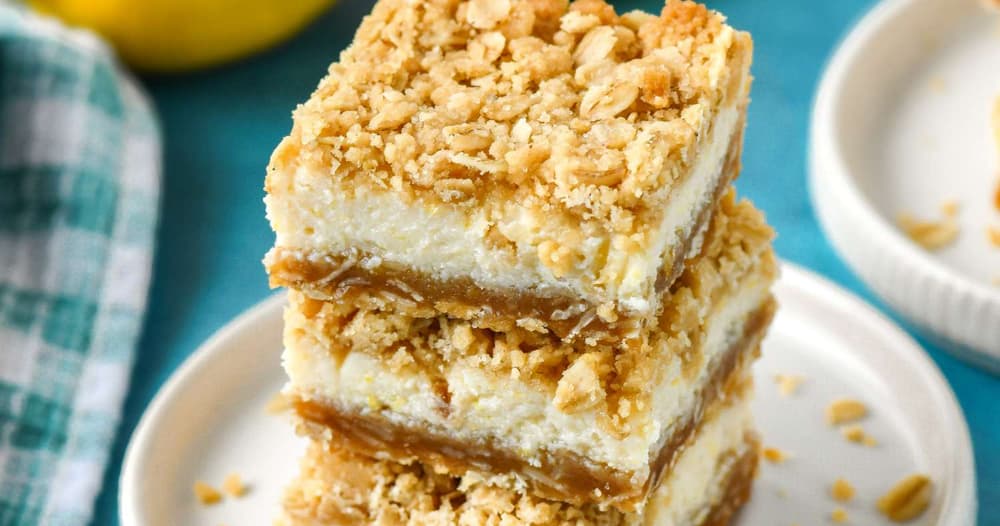 Lemon Oatmeal Bars | Punchfork