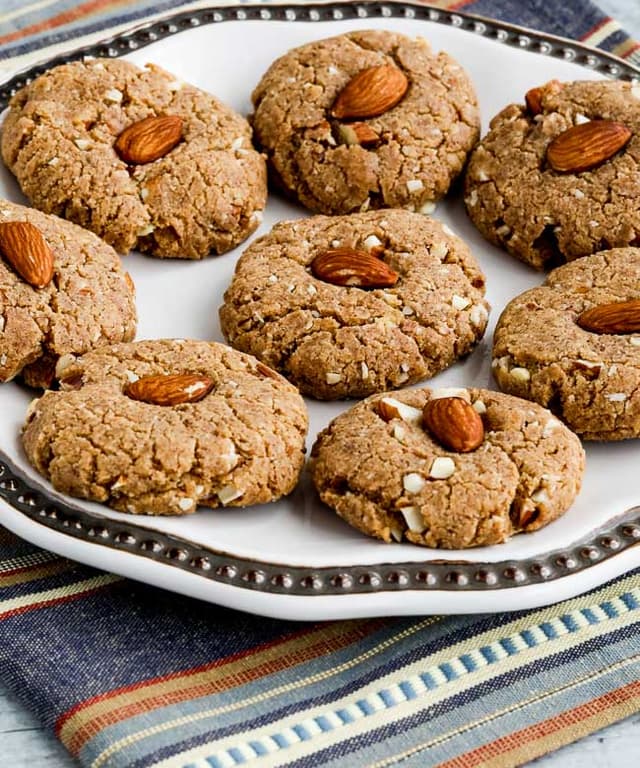 Sugar-Free Almond Cookies | Punchfork