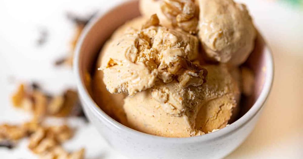 Pumpkin Spice Ice Cream with Walnuts | Punchfork