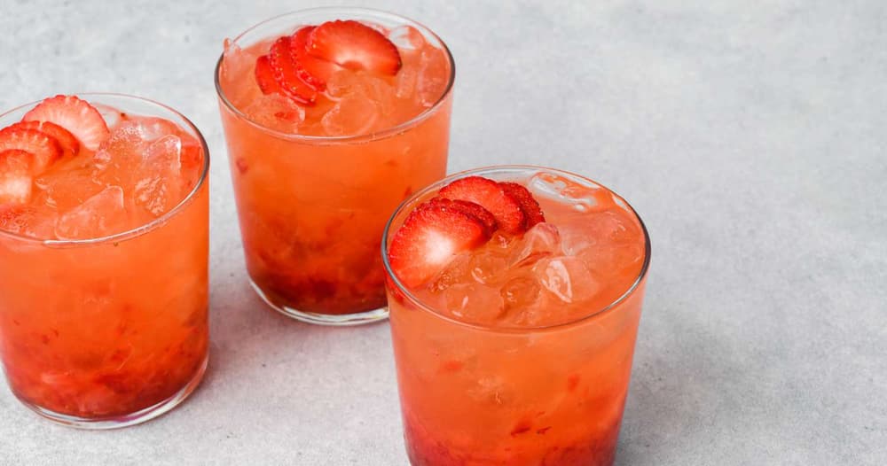 Strawberry Vodka Lemonade | Punchfork