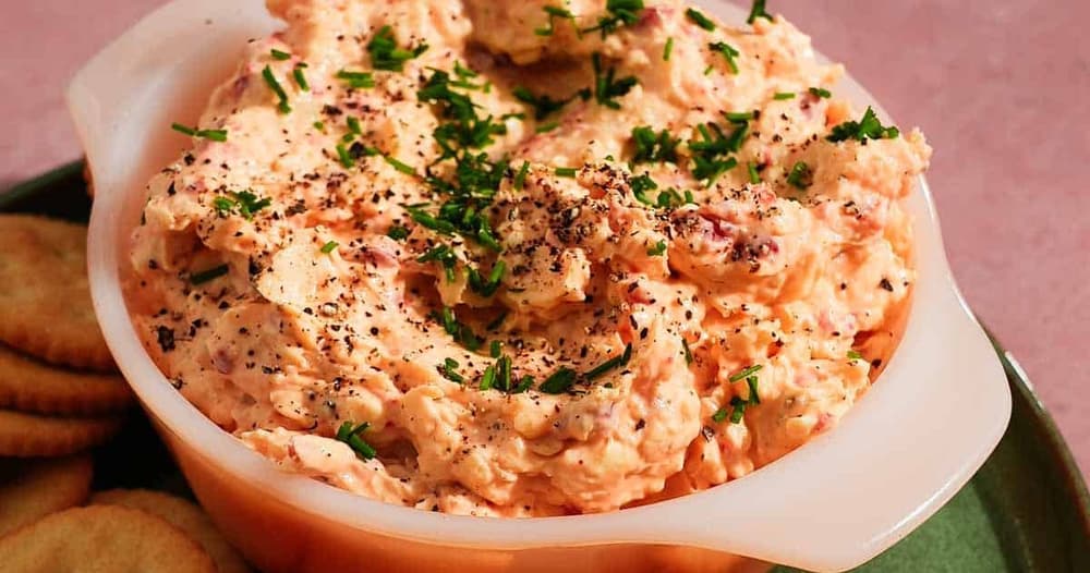 10 Minute Spicy Pimento Cheese Dip | Punchfork