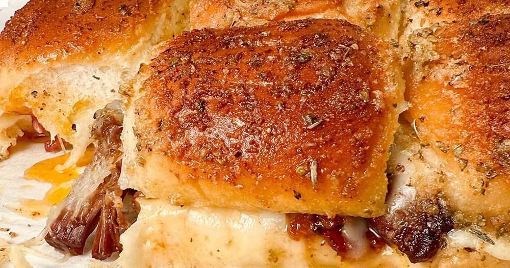 Elise Jesse’s Apple Bourbon Barbecue Sliders | Punchfork