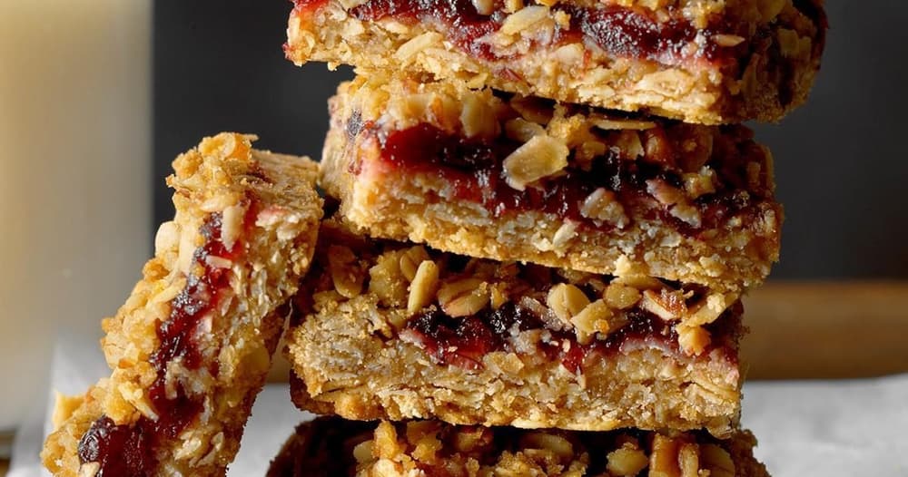 Cranberry Bog Bars | Punchfork