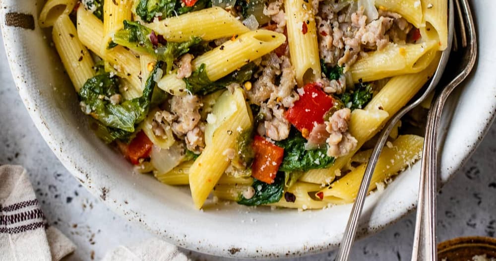 Escarole Pasta with Sausage and Peppers | Punchfork