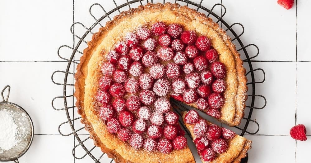 Raspberry Almond Frangipane Tart | Punchfork