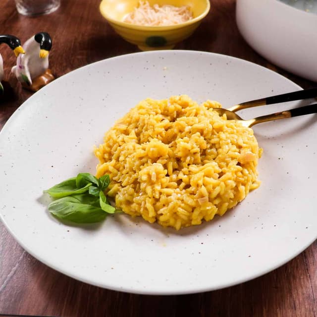 Vegan Saffron Risotto (Risotto Alla Milanese) | Punchfork