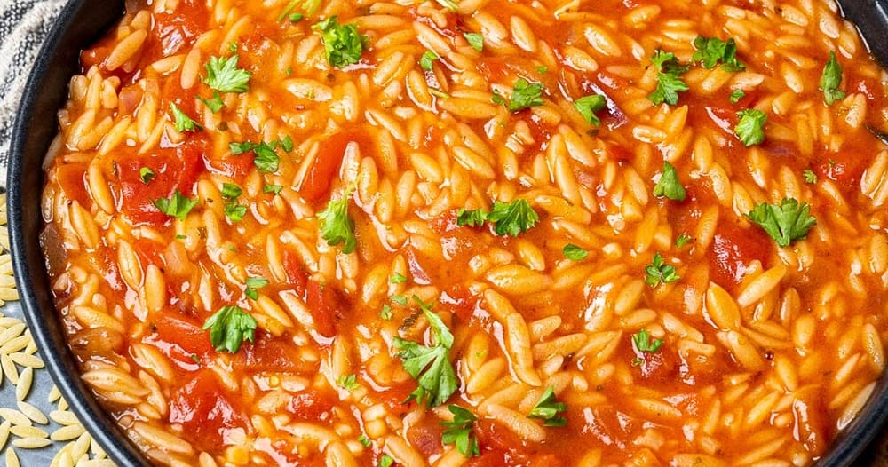 Manestra (Greek Orzo with Tomato Sauce) | Punchfork