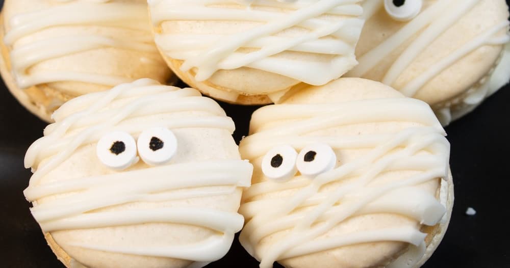 Mummy Macarons | Punchfork