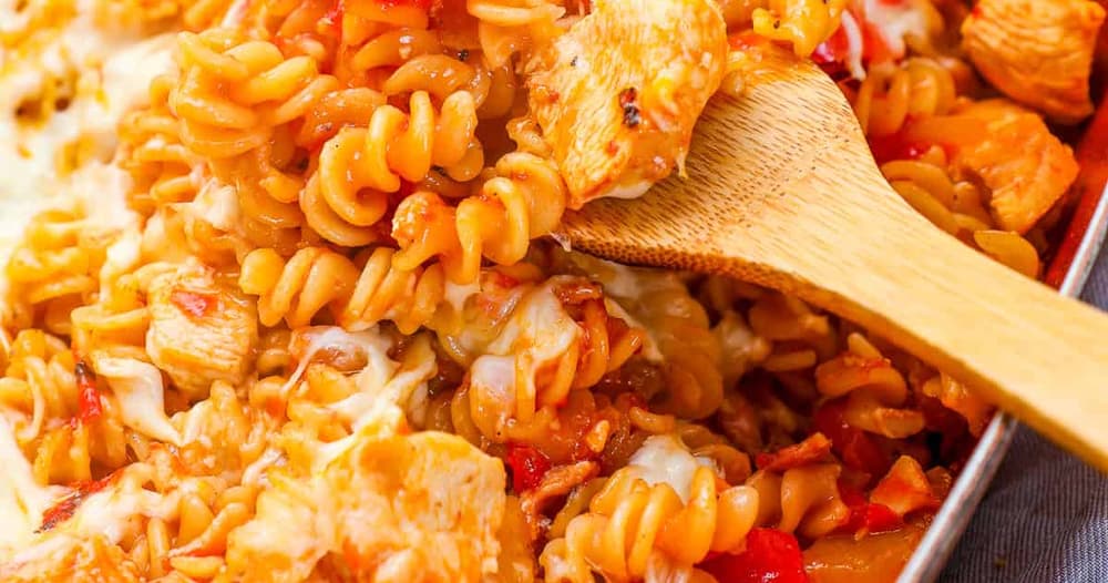 One Pot BBQ Chicken Pasta | Punchfork