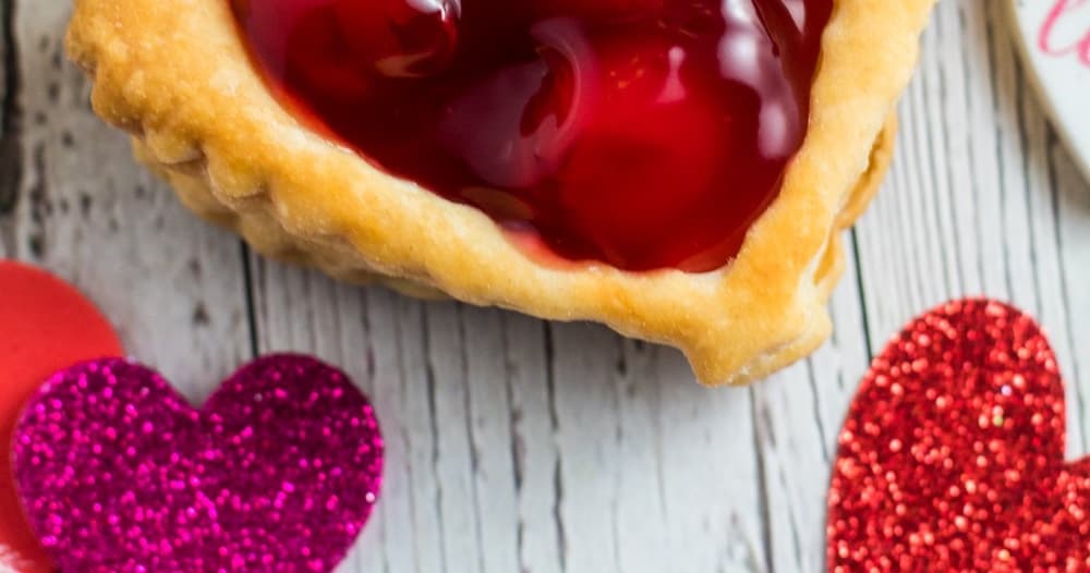 Valentine's Day Heart Puff Pastries (Cherry Filled Puff Pastry Cases ...