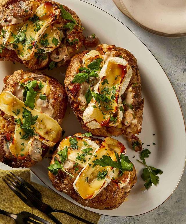 Loaded Baked Potatoes (Jacked Potatoes) | Punchfork