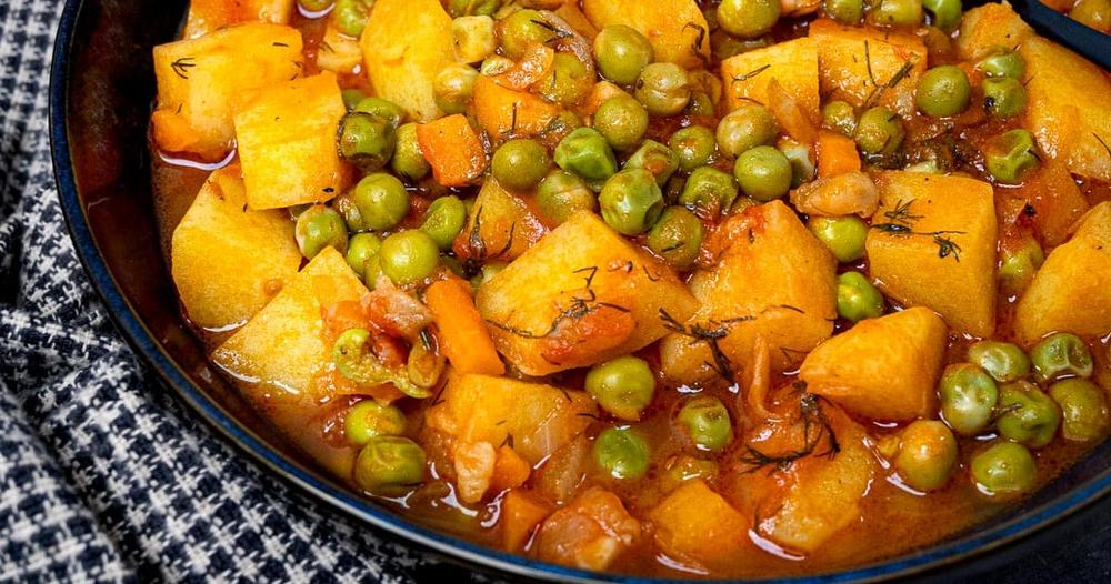 Greek Peas Stew with Potatoes (Arakas Latheros) | Punchfork